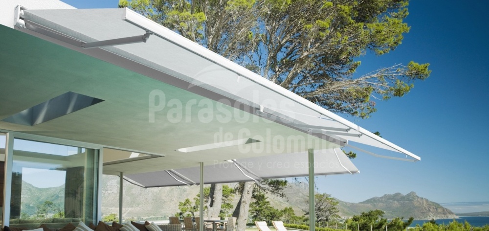 TOLDO ENROLLABLE - Parasoles de Colombia